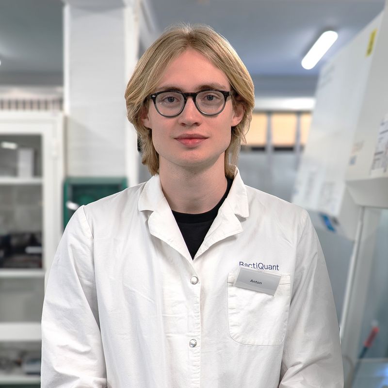 Team: Anton Nielsen - BactiQuant